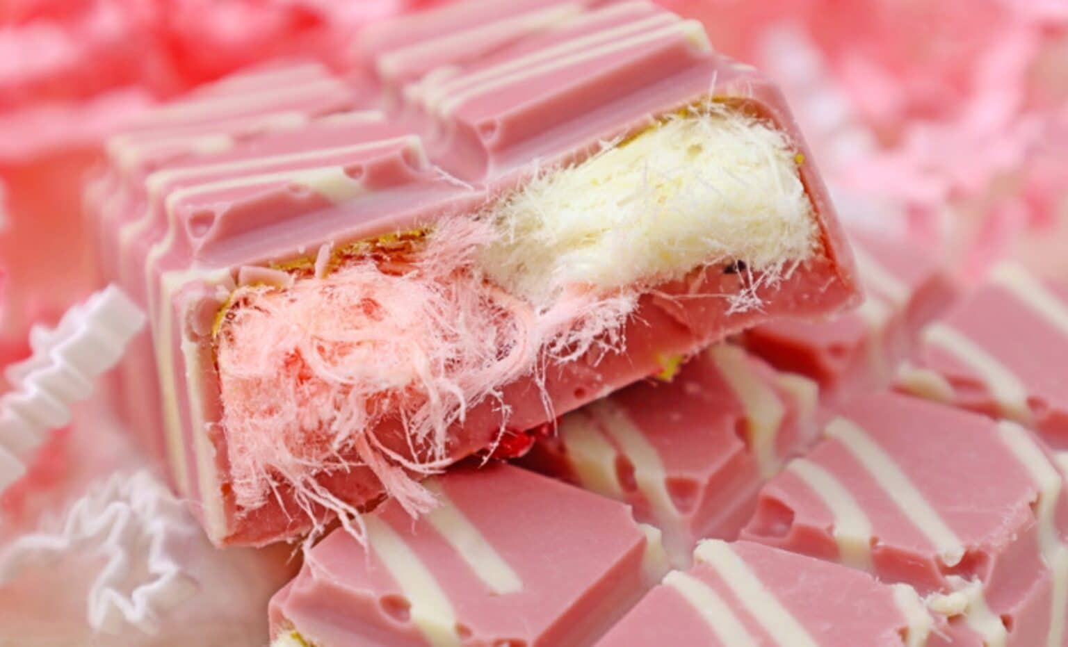 Le chocolat belge rose enflamme les réseaux sociaux qui dépasse le ...