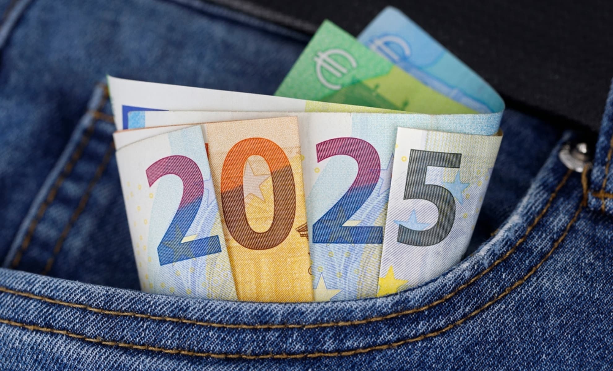 Le salaire médian en Belgique franchit les 4 000 euros : quelles ...