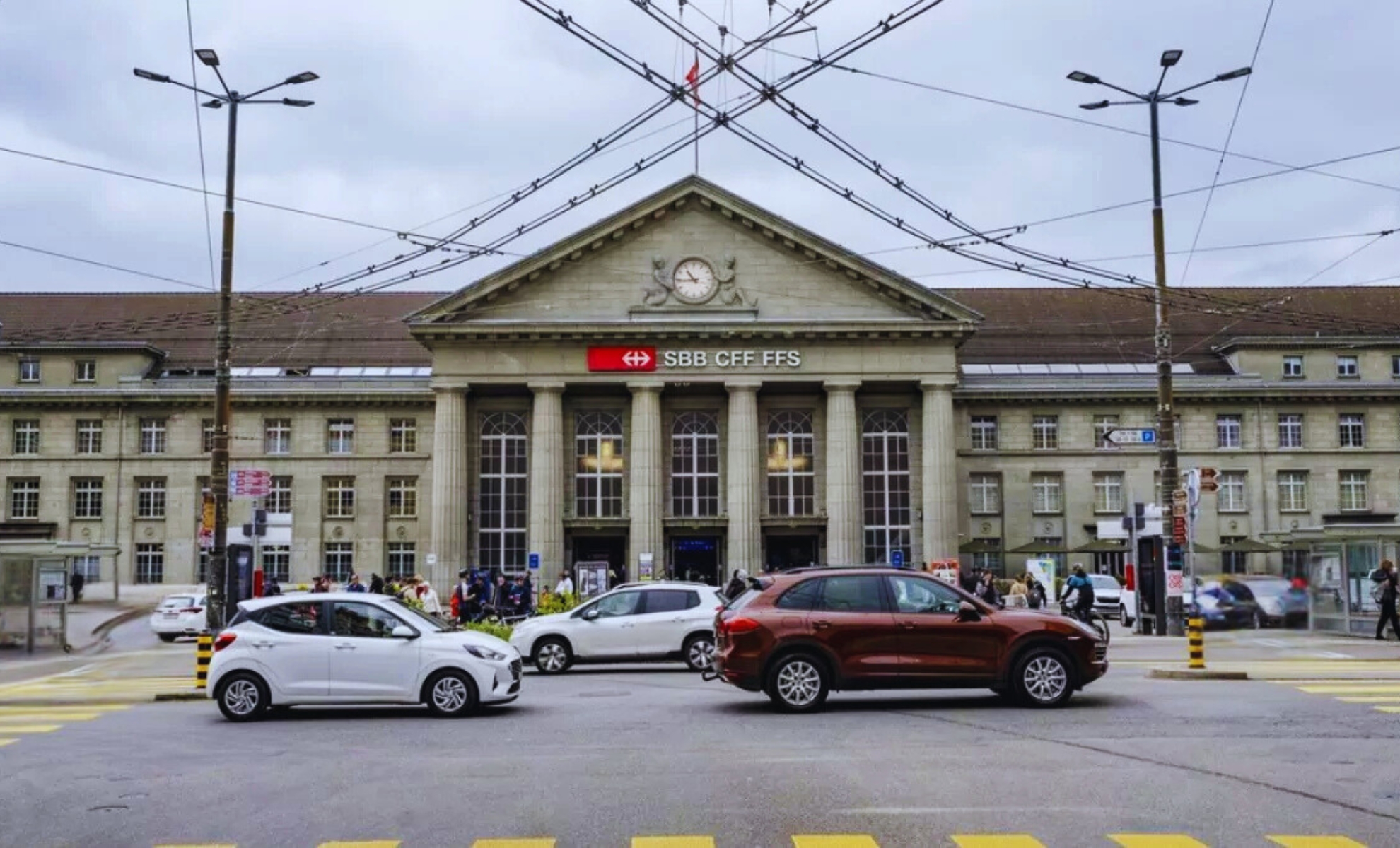 Suisse : plus de voitures autour de la gare de Bienne à partir de cette ...