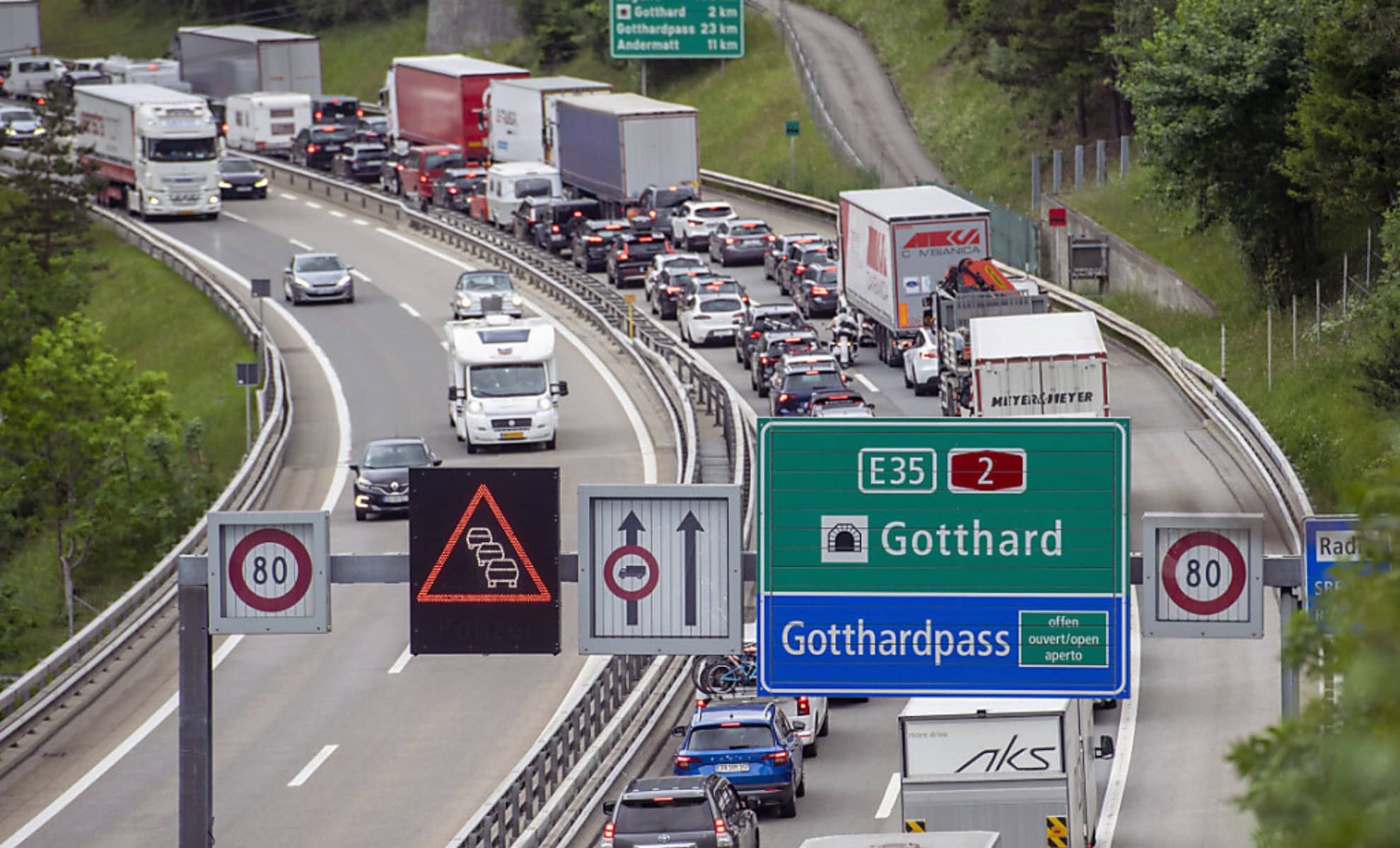 Pâques relance les bouchons sur les routes suisses dès ce mercredi