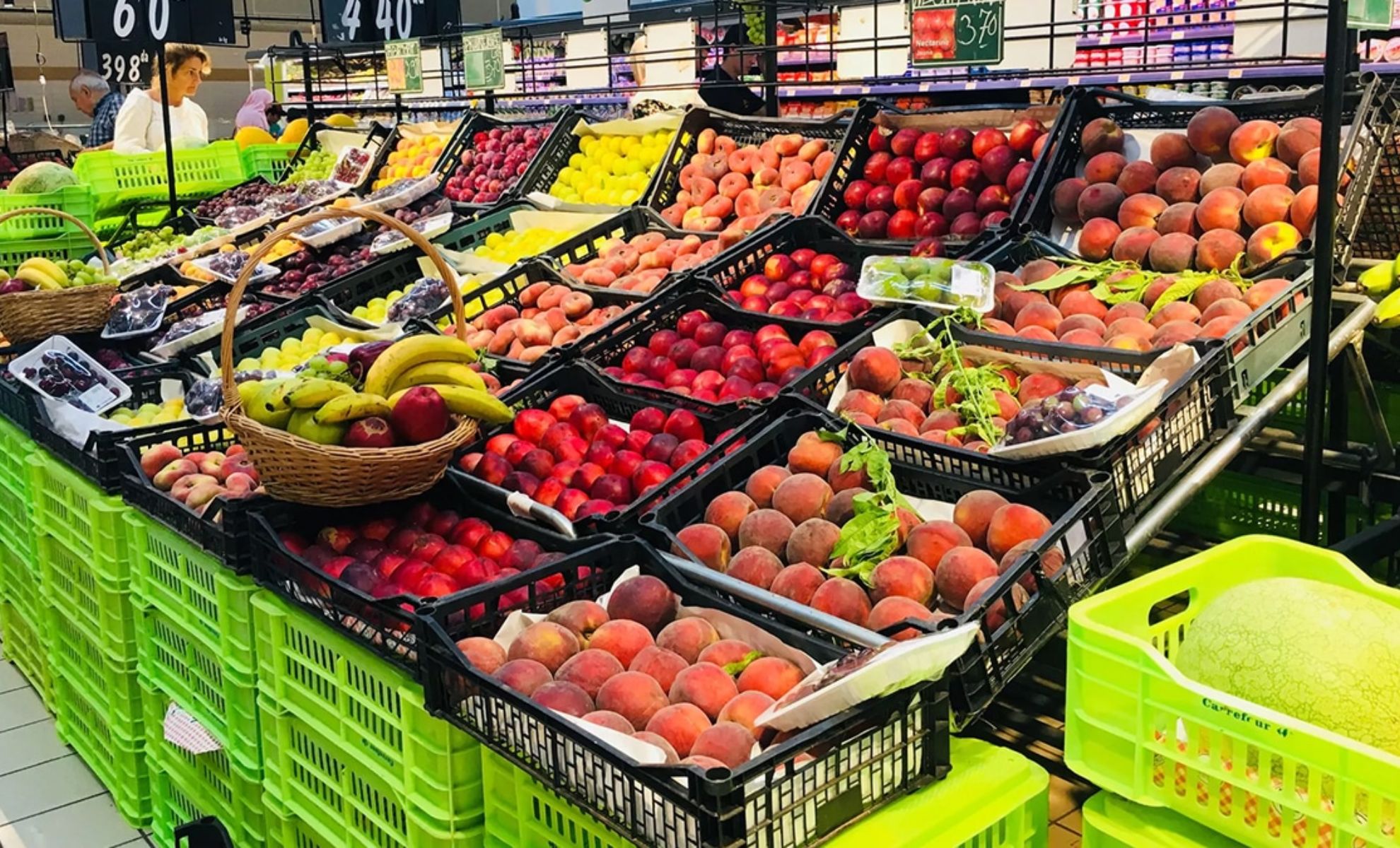 Attention : des fruits contaminés aux pesticides vendus dans plusieurs ...