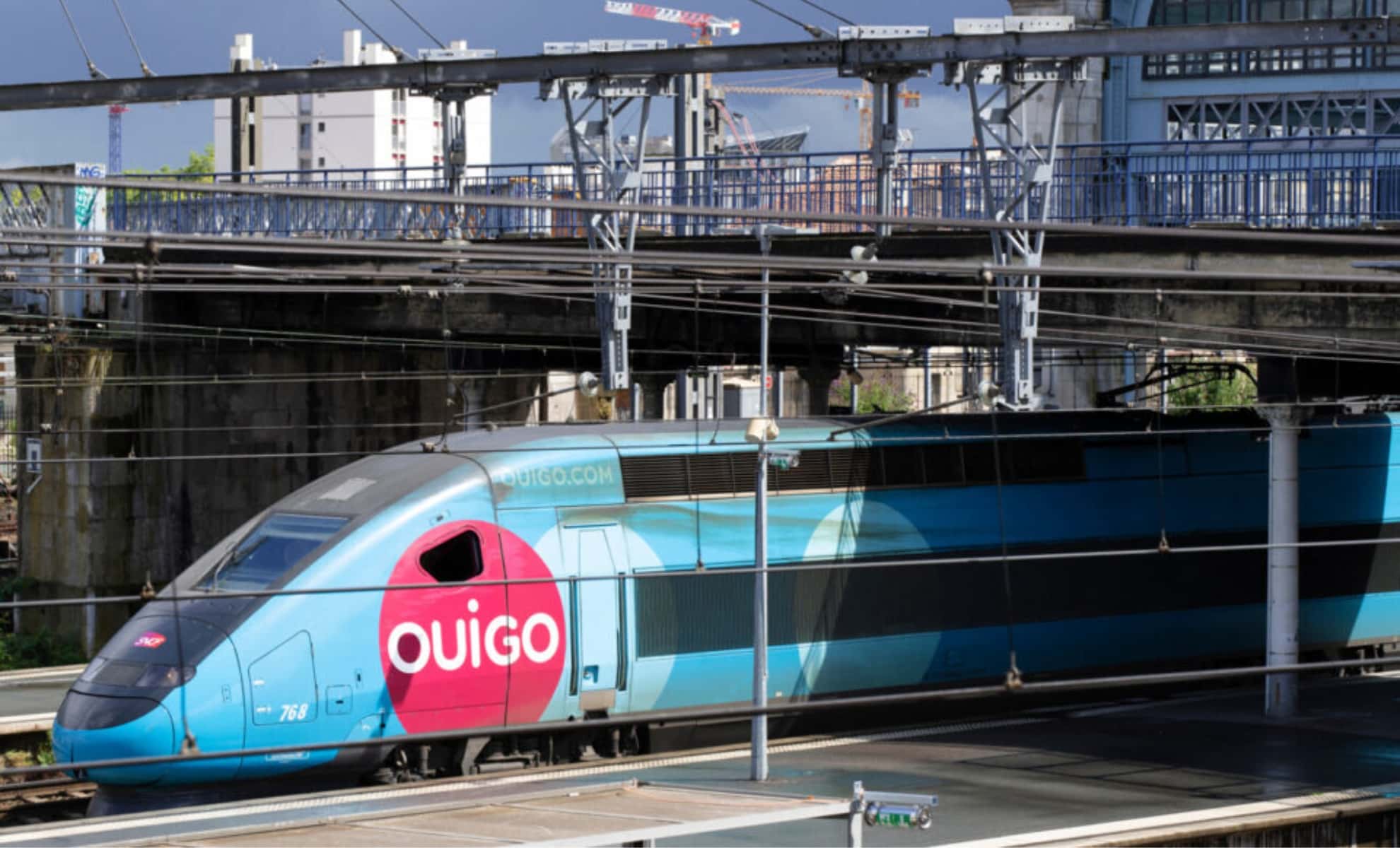 SNCF : la vente ambulante débarque sur Ouigo pour révolutionner l’expérience passager