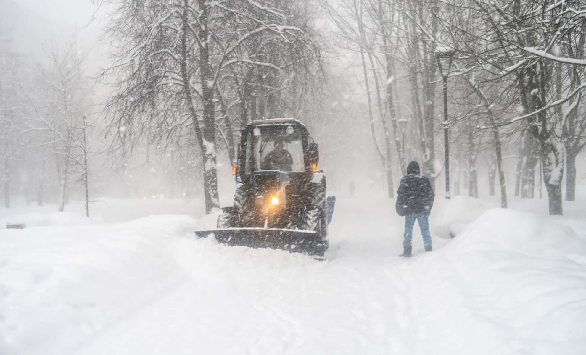 Météo : crues, neige et vent fort, jusqu'à 100 km/h : 40 départements ...